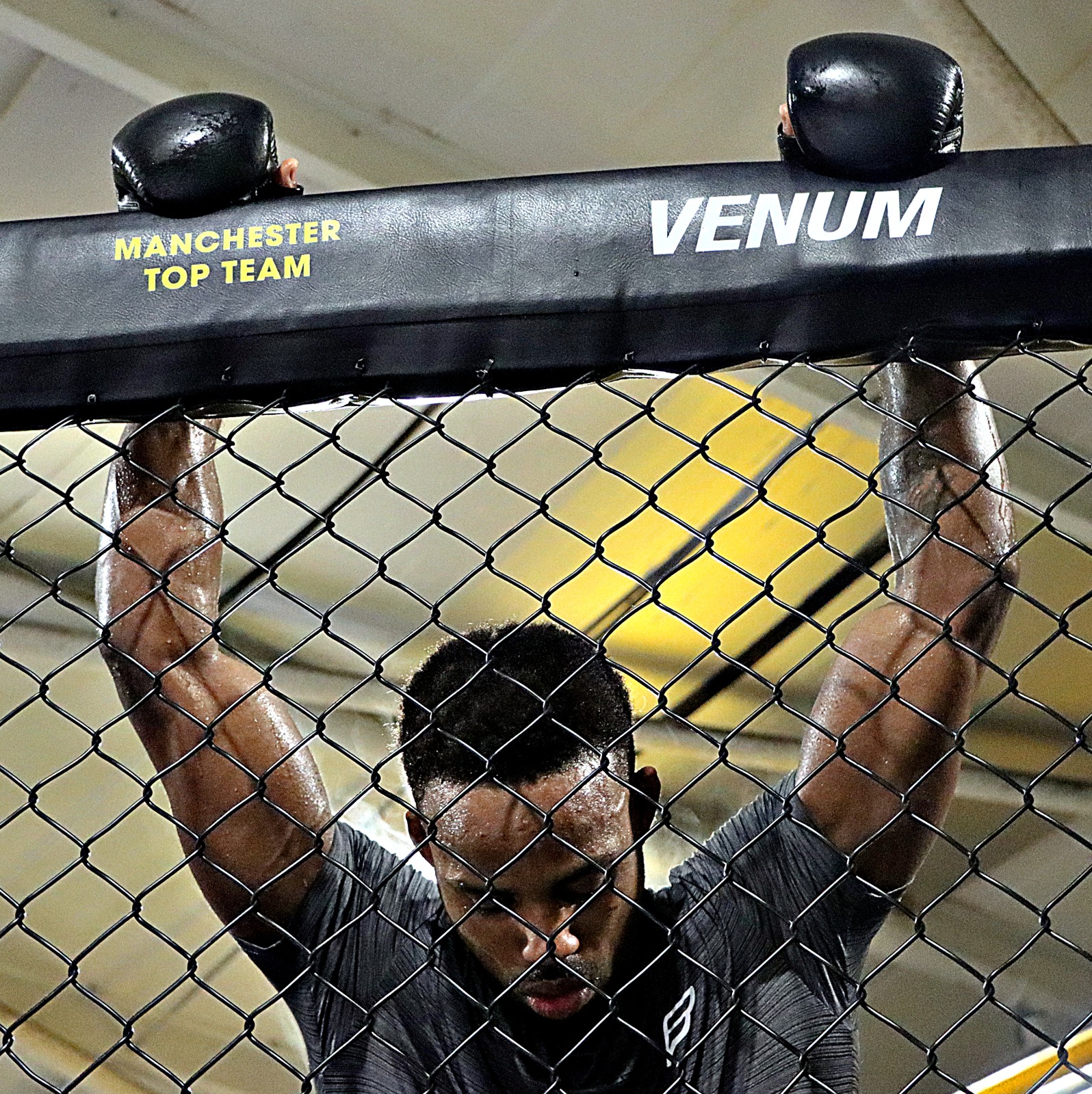 Lerone Murphy eyes featherweight gold with Josh Emmett victory – Manc Sport